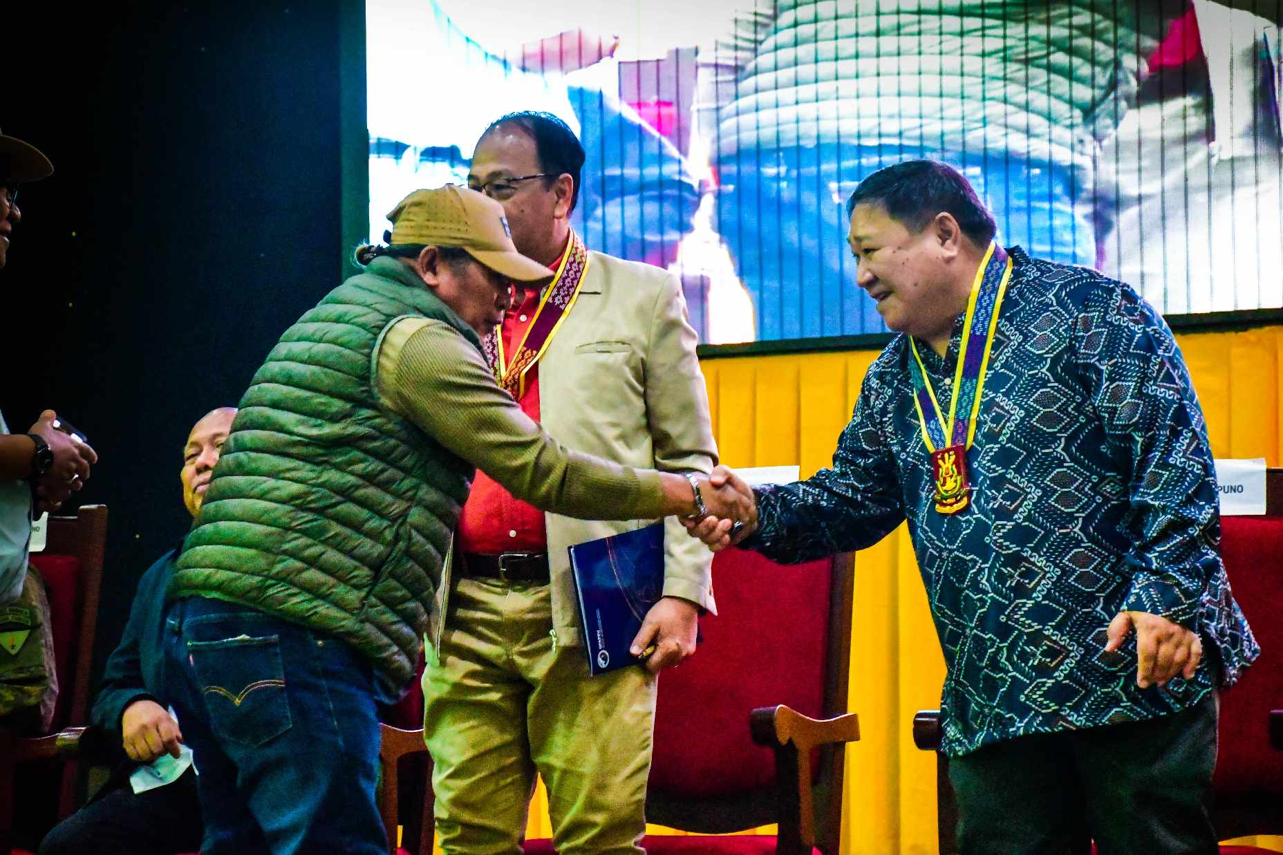 171 Student-Grantees of MILF Decommissioned Combatants Receive ...