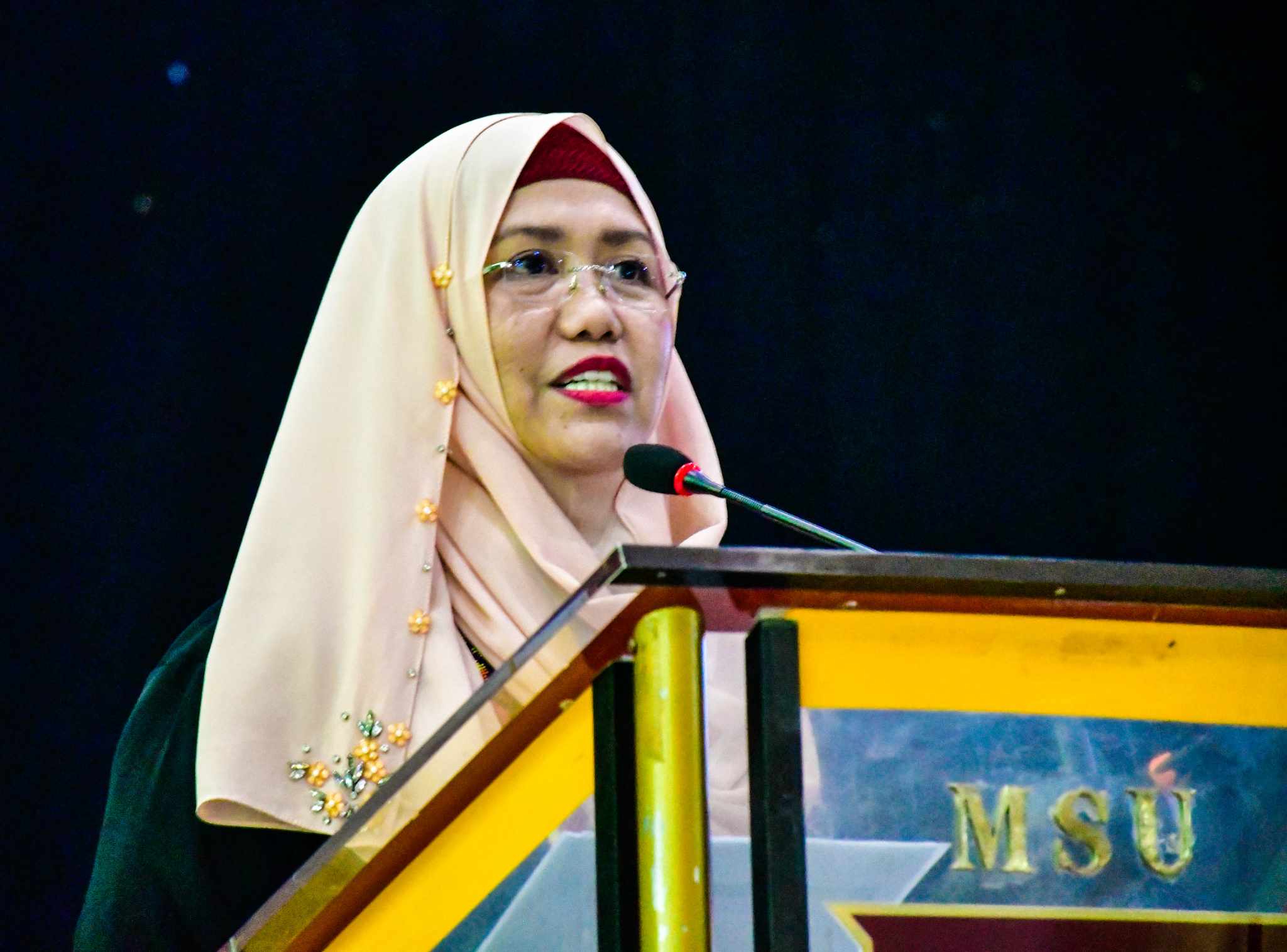 171 Student-Grantees of MILF Decommissioned Combatants Receive ...